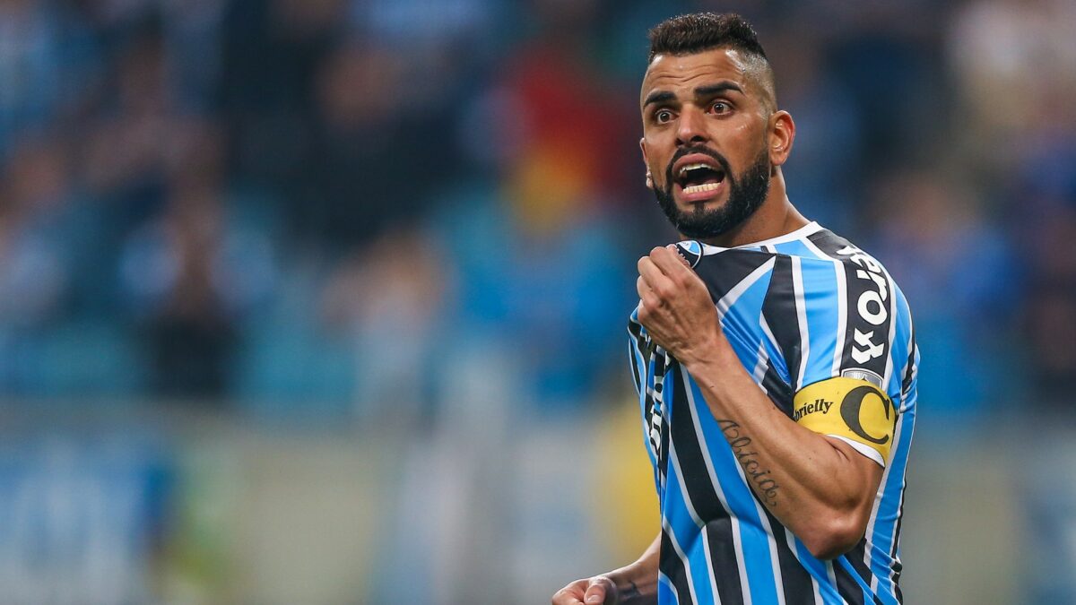 Maicon ganha processo contra o São Paulo e reclama ter a receber de ...