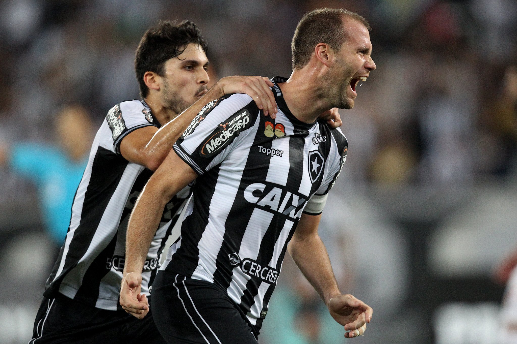 GALERIA: Recorde em fotos a passagem do xerife Joel Carli pelo Botafogo ...