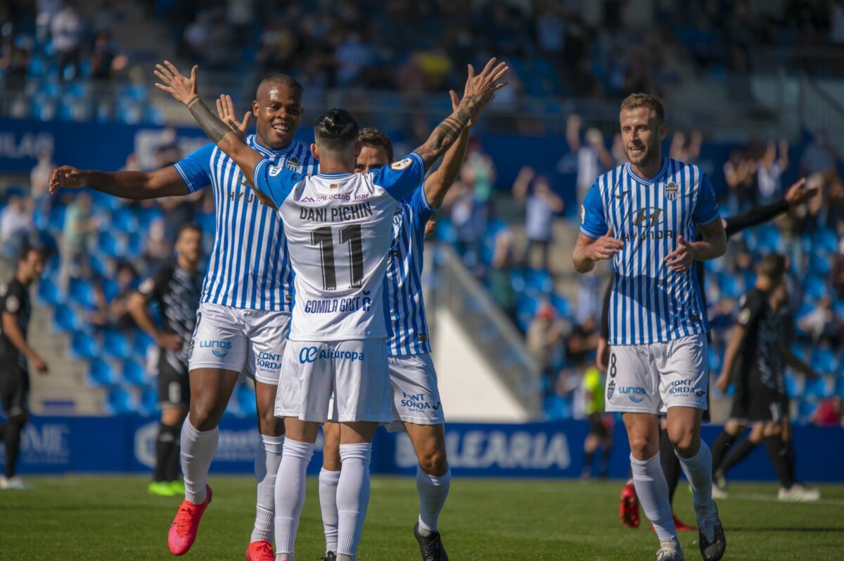 (OFF) Ex-Botafogo, Vinicius Tanque marca em estreia do Baleares na ...